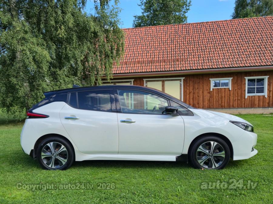 Balts Nissan Leaf 2021 Tallina, ar dzinēja tilpumu 0.00 L un nobraukumu 85 tūkst. km par 17500 €, foto 3 vietnē AUTOMOTO.COM.LV