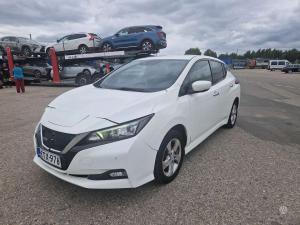 White Nissan Leaf 2021 in Panevezys, with an engine capacity of 0.00 L and mileage of 200 thousand km for 9790 €, photo  on AUTOMOTO.COM.LV