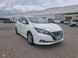 White Nissan Leaf 2021 in Panevezys, with an engine capacity of 0.00 L and mileage of 200 thousand km for 9790 €, photo 12 on AUTOMOTO.COM.LV