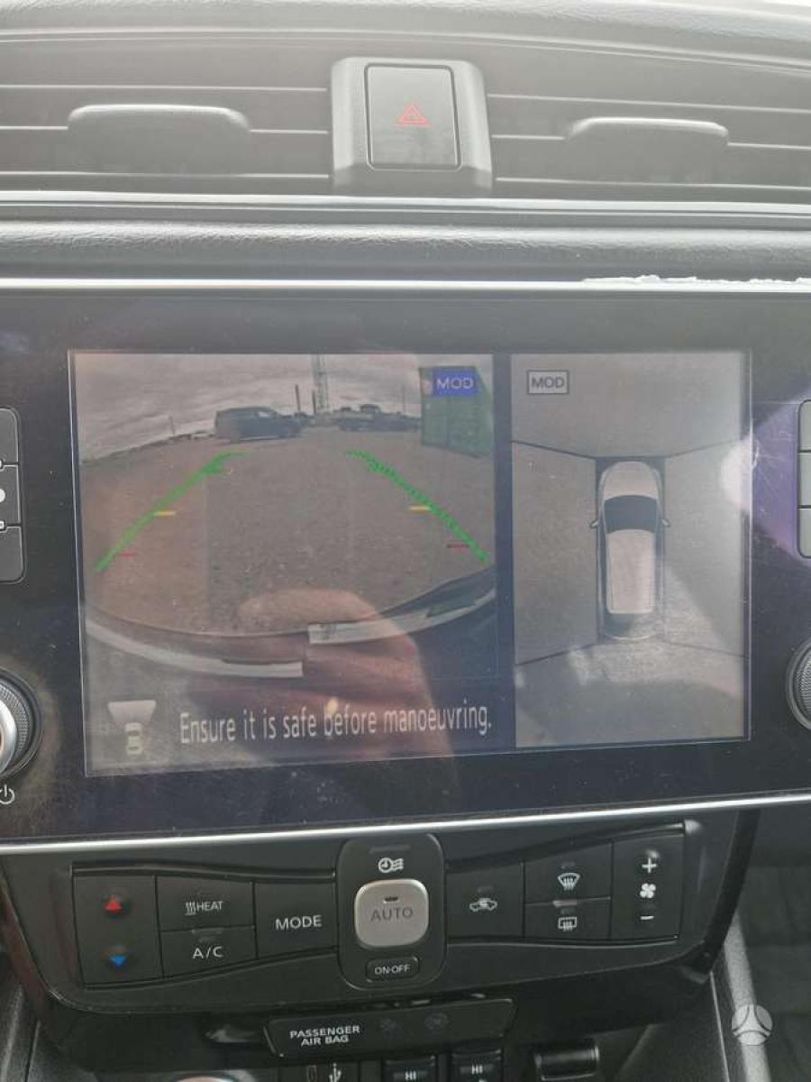 White Nissan Leaf 2021 in Panevezys, with an engine capacity of 0.00 L and mileage of 200 thousand km for 9790 €, photo 21 on AUTOMOTO.COM.LV