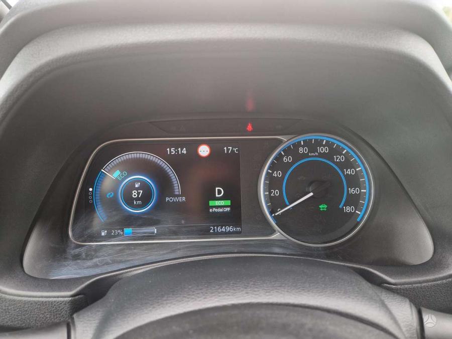 White Nissan Leaf 2021 in Panevezys, with an engine capacity of 0.00 L and mileage of 200 thousand km for 9790 €, photo 22 on AUTOMOTO.COM.LV