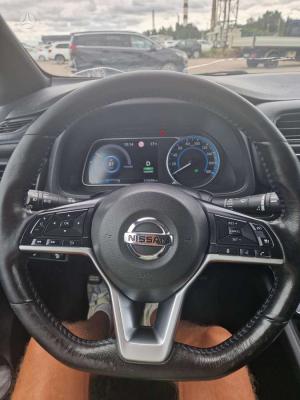 White Nissan Leaf 2021 in Panevezys, with an engine capacity of 0.00 L and mileage of 200 thousand km for 9790 €, photo 23 on AUTOMOTO.COM.LV