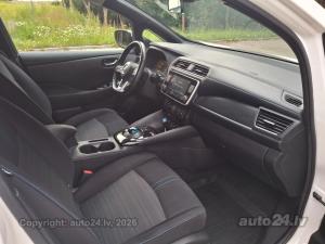 White Nissan Leaf 2021 in Tartu, with an engine capacity of 0.00 L and mileage of 95 thousand km for 14990 €, photo 6 on AUTOMOTO.COM.LV
