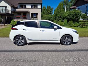 White Nissan Leaf 2021 in Tartu, with an engine capacity of 0.00 L and mileage of 95 thousand km for 14990 €, photo 8 on AUTOMOTO.COM.LV
