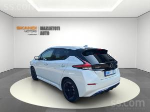 White Nissan Leaf 2021 in Riga, with an engine capacity of 0.00 L and mileage of 42 thousand km for 15990 €, photo 5 on AUTOMOTO.COM.LV
