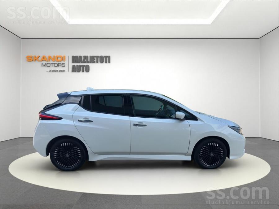 White Nissan Leaf 2021 in Riga, with an engine capacity of 0.00 L and mileage of 42 thousand km for 15990 €, photo 8 on AUTOMOTO.COM.LV
