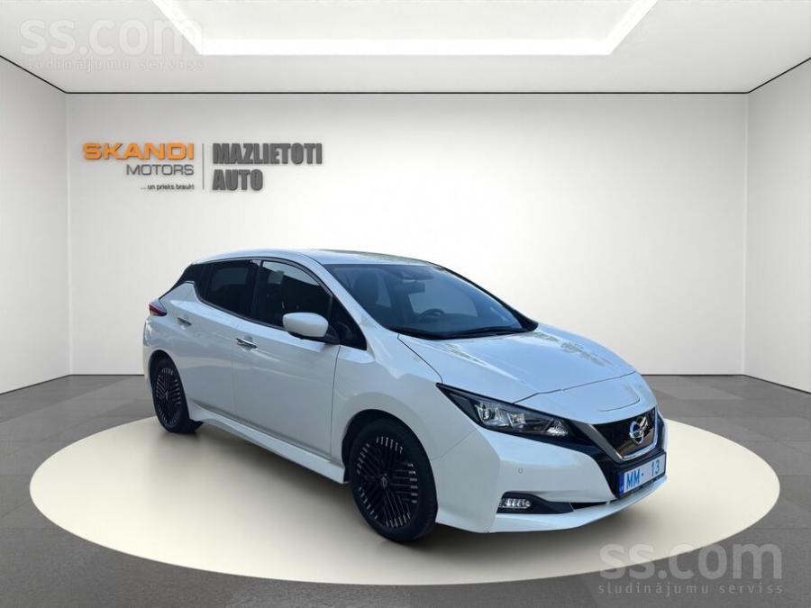 White Nissan Leaf 2021 in Riga, with an engine capacity of 0.00 L and mileage of 42 thousand km for 15990 €, photo 9 on AUTOMOTO.COM.LV