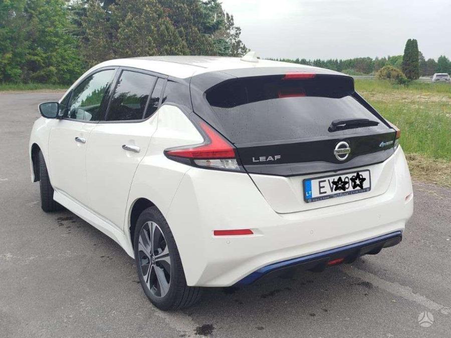 Balts Nissan Leaf 2021 Klaipėda, ar dzinēja tilpumu 0.00 L un nobraukumu 68 tūkst. km par 20400 €, foto 4 vietnē AUTOMOTO.COM.LV