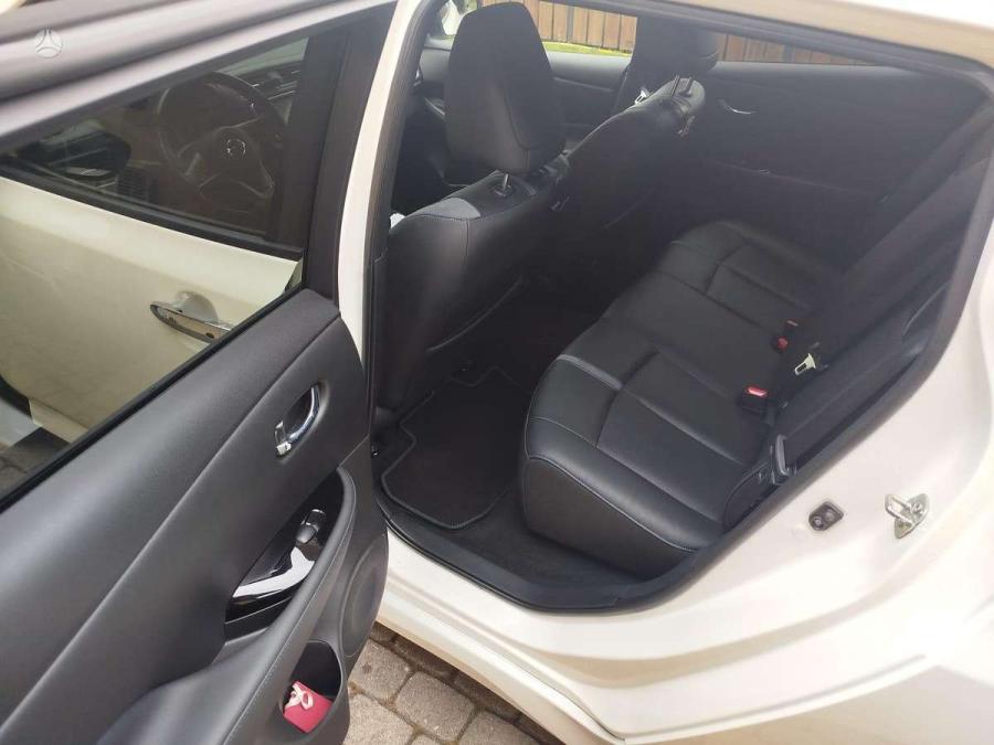 Balts Nissan Leaf 2021 Klaipėda, ar dzinēja tilpumu 0.00 L un nobraukumu 68 tūkst. km par 20400 €, foto 8 vietnē AUTOMOTO.COM.LV