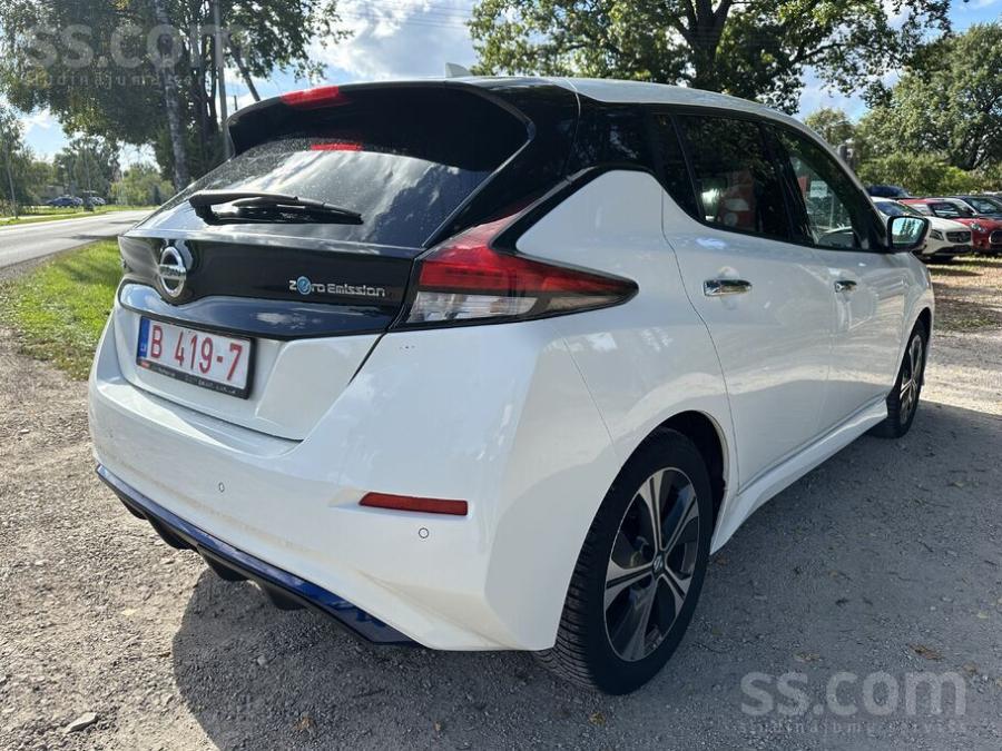 Balts Nissan Leaf 2021 Rīga, ar dzinēja tilpumu 0.00 L un nobraukumu 24 tūkst. km par 16990 €, foto 6 vietnē AUTOMOTO.COM.LV