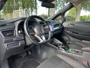 Balts Nissan Leaf 2021 Rīga, ar dzinēja tilpumu 0.00 L un nobraukumu 24 tūkst. km par 16990 €, foto 10 vietnē AUTOMOTO.COM.LV
