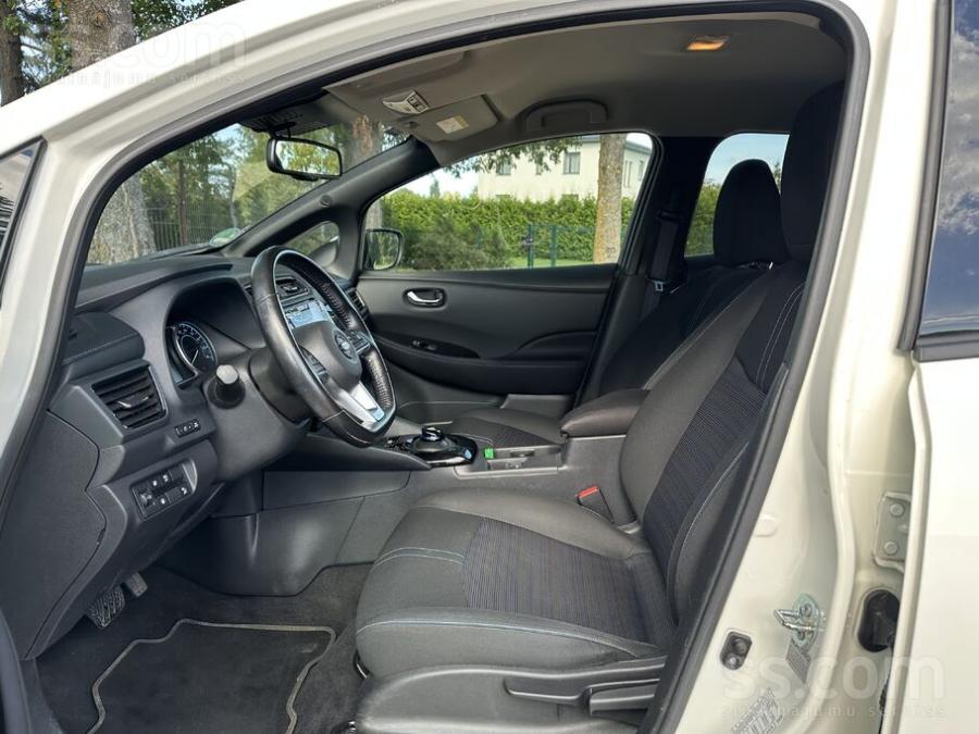 Balts Nissan Leaf 2021 Rīga, ar dzinēja tilpumu 0.00 L un nobraukumu 24 tūkst. km par 16990 €, foto 11 vietnē AUTOMOTO.COM.LV