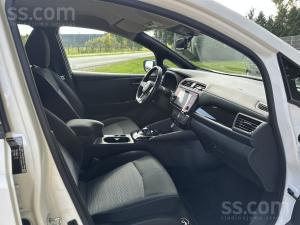 Balts Nissan Leaf 2021 Rīga, ar dzinēja tilpumu 0.00 L un nobraukumu 24 tūkst. km par 16990 €, foto 16 vietnē AUTOMOTO.COM.LV