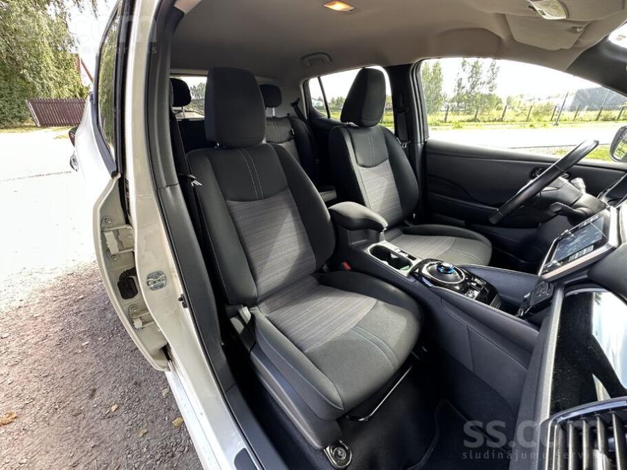 Balts Nissan Leaf 2021 Rīga, ar dzinēja tilpumu 0.00 L un nobraukumu 24 tūkst. km par 16990 €, foto 17 vietnē AUTOMOTO.COM.LV
