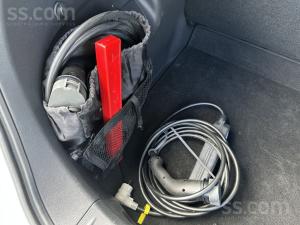 Balts Nissan Leaf 2021 Rīga, ar dzinēja tilpumu 0.00 L un nobraukumu 24 tūkst. km par 16990 €, foto 34 vietnē AUTOMOTO.COM.LV
