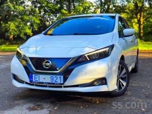 Balts Nissan Leaf 2021 Rīga, ar dzinēja tilpumu 0.00 L un nobraukumu 74 tūkst. km par 15500 €, foto  vietnē AUTOMOTO.COM.LV