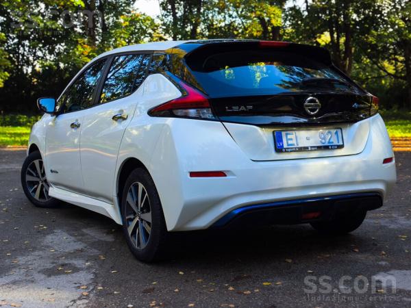 Balts Nissan Leaf 2021 Rīga, ar dzinēja tilpumu 0.00 L un nobraukumu 74 tūkst. km par 15500 €, foto 7 vietnē AUTOMOTO.COM.LV