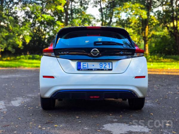 Balts Nissan Leaf 2021 Rīga, ar dzinēja tilpumu 0.00 L un nobraukumu 74 tūkst. km par 15500 €, foto 8 vietnē AUTOMOTO.COM.LV