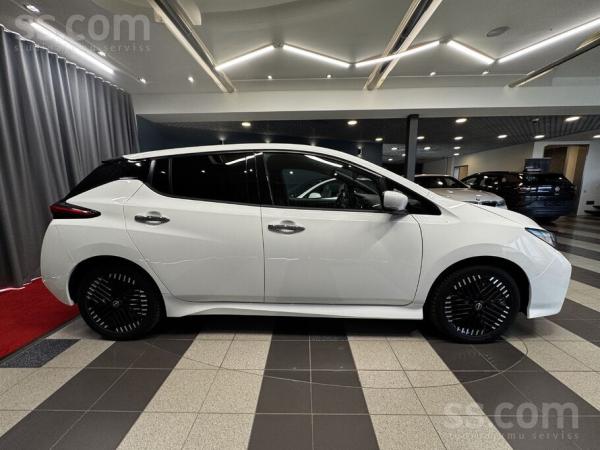 Balts Nissan Leaf 2022 Rīga, ar dzinēja tilpumu 0.00 L un nobraukumu 41 tūkst. km par 16990 €, foto 4 vietnē AUTOMOTO.COM.LV
