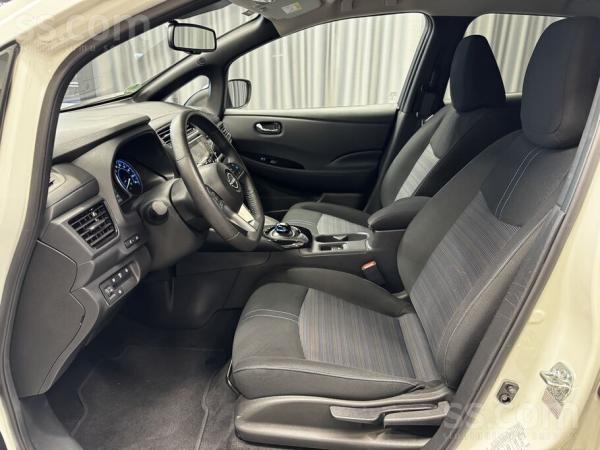 Balts Nissan Leaf 2022 Rīga, ar dzinēja tilpumu 0.00 L un nobraukumu 41 tūkst. km par 16990 €, foto 10 vietnē AUTOMOTO.COM.LV