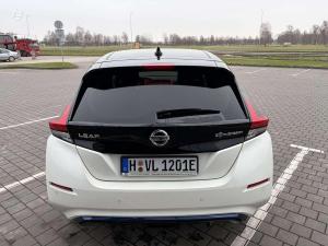 White Nissan Leaf 2022 in Marijampole, with an engine capacity of 0.00 L and mileage of 60 thousand km for 14900 €, photo 10 on AUTOMOTO.COM.LV