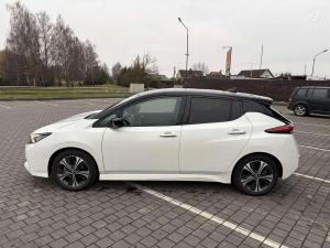 White Nissan Leaf 2022 in Marijampole, with an engine capacity of 0.00 L and mileage of 60 thousand km for 14900 €, photo 12 on AUTOMOTO.COM.LV
