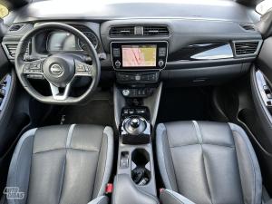 Balts Nissan Leaf 2022 Avižieniai, ar dzinēja tilpumu 0.00 L un nobraukumu 18 tūkst. km par 18550 €, foto 4 vietnē AUTOMOTO.COM.LV