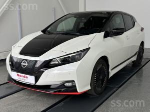 White Nissan Leaf 2022 in Riga, with an engine capacity of 0.00 L and mileage of 73 thousand km for 19980 €, photo 4 on AUTOMOTO.COM.LV