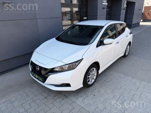 Balts Nissan Leaf 2022 Rīga, ar dzinēja tilpumu 0.00 L un nobraukumu 48 tūkst. km par 15500 €, foto 4 vietnē AUTOMOTO.COM.LV