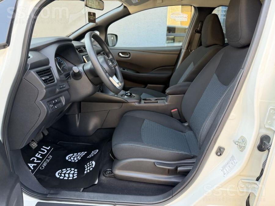 Balts Nissan Leaf 2022 Rīga, ar dzinēja tilpumu 0.00 L un nobraukumu 48 tūkst. km par 15500 €, foto 13 vietnē AUTOMOTO.COM.LV