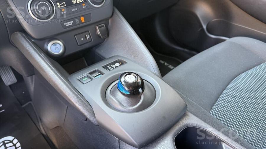 Balts Nissan Leaf 2022 Rīga, ar dzinēja tilpumu 0.00 L un nobraukumu 48 tūkst. km par 15500 €, foto 15 vietnē AUTOMOTO.COM.LV