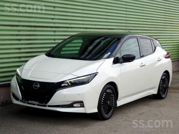 Balts Nissan Leaf 2022 Rīga, ar dzinēja tilpumu 0.00 L un nobraukumu 53 tūkst. km par 17800 €, foto 1 vietnē AUTOMOTO.COM.LV