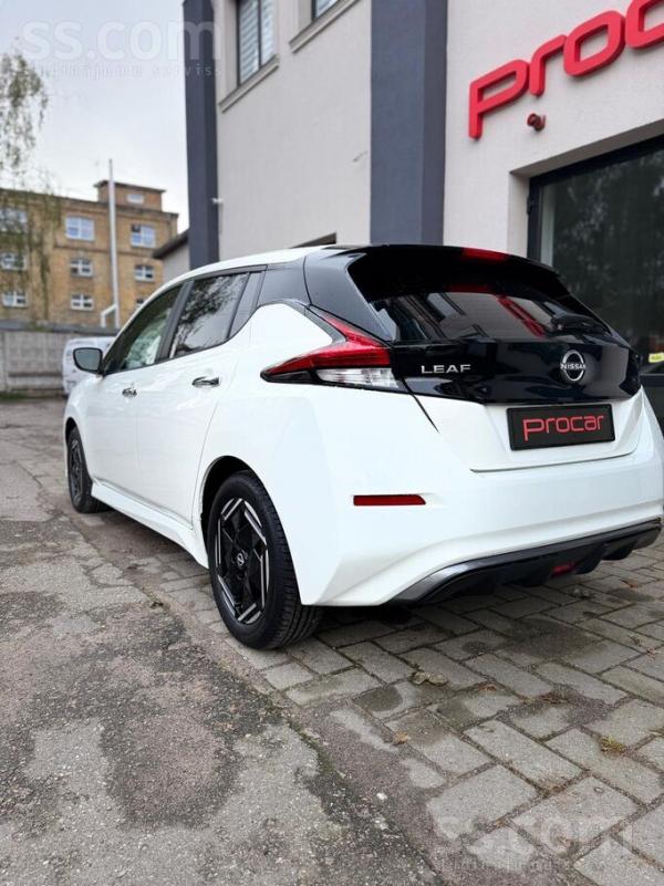 White Nissan Leaf 2022 in Riga, with an engine capacity of 0.00 L and mileage of 23 thousand km for 16300 €, photo 9 on AUTOMOTO.COM.LV