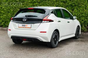 White Nissan Leaf 2022 in Riga, with an engine capacity of 0.00 L and mileage of 97 thousand km for 14980 €, photo 7 on AUTOMOTO.COM.LV