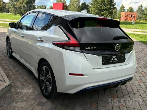 Ниссан Лиф 2022 в Елгава на AUTOMOTO.COM.LV Белый Ниссан Лиф 2022 в Елгава, объемом двигателя 0.00 л и пробегом 38 тыс. км за 15950 €, фото 7 на AUTOMOTO.COM.LV