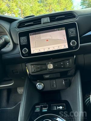 Balts Nissan Leaf 2022 Jelgava, ar dzinēja tilpumu 0.00 L un nobraukumu 38 tūkst. km par 15950 €, foto 22 vietnē AUTOMOTO.COM.LV