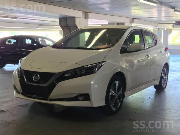 Nissan Leaf 2022 in Riga on AUTOMOTO.COM.LV White Nissan Leaf 2022 in Riga, with an engine capacity of 0.00 L and mileage of 107 thousand km for 16950 €, photo 1 on AUTOMOTO.COM.LV