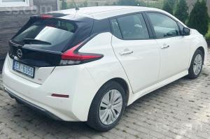 Balts Nissan Leaf 2023 Rīga, ar dzinēja tilpumu 0.00 L un nobraukumu 52 tūkst. km par 13500 €, foto 2 vietnē AUTOMOTO.COM.LV