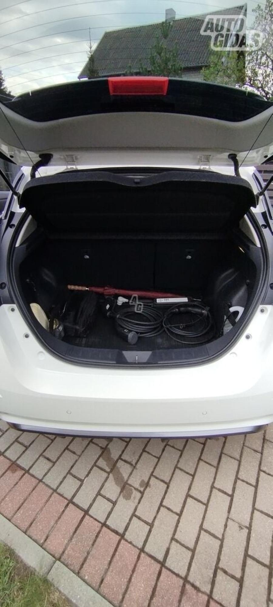 Balts Nissan Leaf 2023 Klaipėda, ar dzinēja tilpumu 0.00 L un nobraukumu 85 tūkst. km par 21500 €, foto 14 vietnē AUTOMOTO.COM.LV