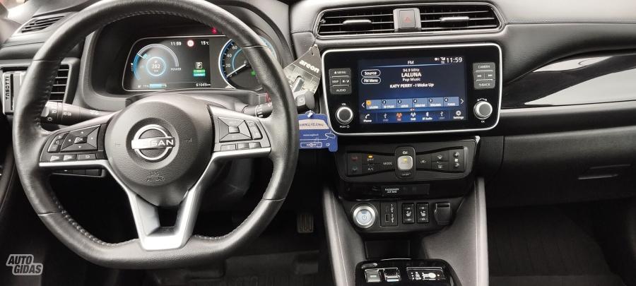 Balts Nissan Leaf 2023 Klaipėda, ar dzinēja tilpumu 0.00 L un nobraukumu 85 tūkst. km par 21500 €, foto 18 vietnē AUTOMOTO.COM.LV