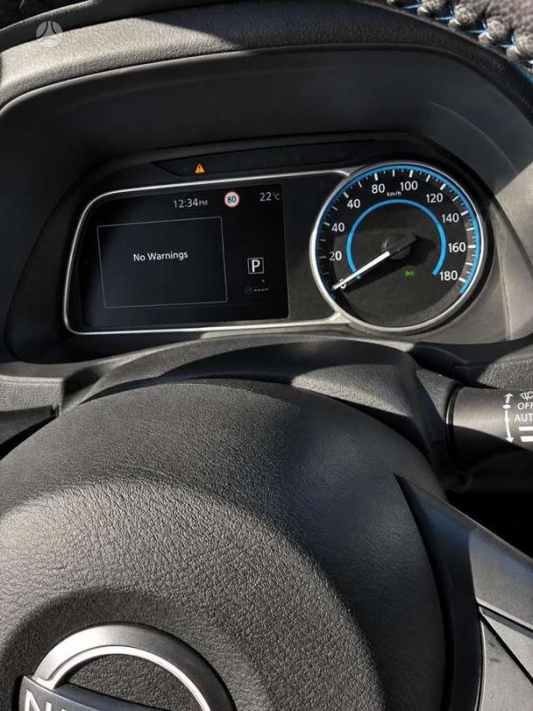 White Nissan Leaf 2023 in Siauliai, with an engine capacity of 0.00 L and mileage of 102 thousand km for 13500 €, photo 7 on AUTOMOTO.COM.LV