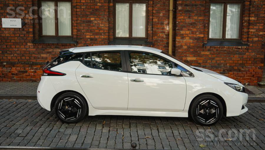 Balts Nissan Leaf 2023 Rīga, ar dzinēja tilpumu 0.00 L un nobraukumu 62 tūkst. km par 15450 €, foto 6 vietnē AUTOMOTO.COM.LV