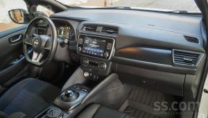Balts Nissan Leaf 2023 Rīga, ar dzinēja tilpumu 0.00 L un nobraukumu 62 tūkst. km par 15450 €, foto 12 vietnē AUTOMOTO.COM.LV