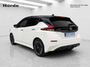 Balts Nissan Leaf 2023 Rīga, ar dzinēja tilpumu 0.00 L un nobraukumu 68 tūkst. km par 16890 €, foto 4 vietnē AUTOMOTO.COM.LV