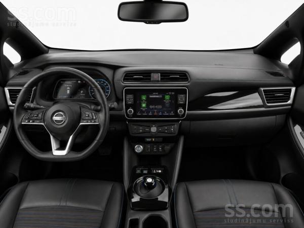White Nissan Leaf 2023 in Riga, with an engine capacity of 0.00 L and mileage of 68 thousand km for 16890 €, photo 7 on AUTOMOTO.COM.LV