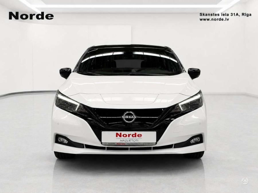 White Nissan Leaf 2023 in Riga, with an engine capacity of 0.00 L and mileage of 68 thousand km for 16890 €, photo 6 on AUTOMOTO.COM.LV