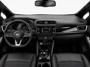 White Nissan Leaf 2023 in Riga, with an engine capacity of 0.00 L and mileage of 68 thousand km for 16890 €, photo 8 on AUTOMOTO.COM.LV