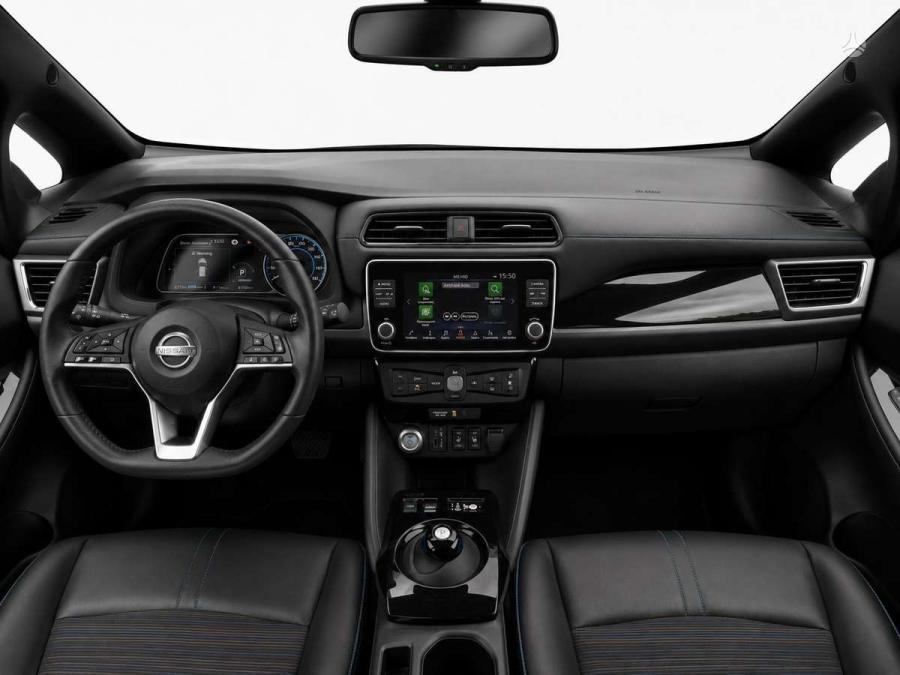 White Nissan Leaf 2023 in Riga, with an engine capacity of 0.00 L and mileage of 68 thousand km for 16890 €, photo 8 on AUTOMOTO.COM.LV