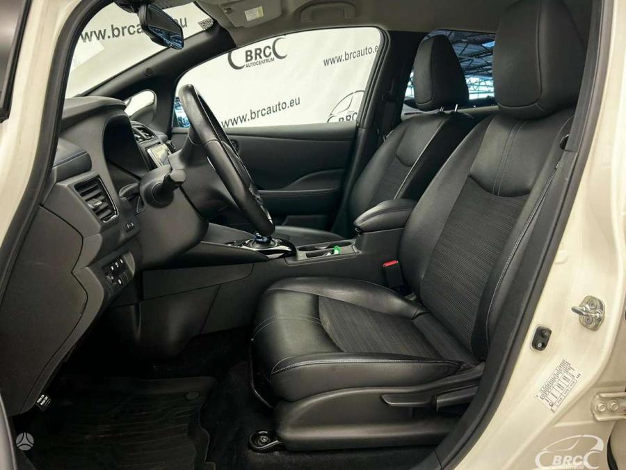 White Nissan Leaf 2023 in Vilnius, with an engine capacity of 0.00 L and mileage of 115 thousand km for 18300 €, photo 6 on AUTOMOTO.COM.LV