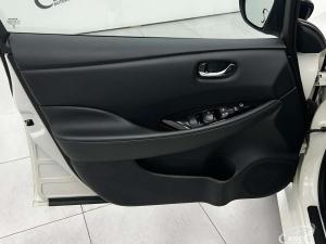 White Nissan Leaf 2023 in Vilnius, with an engine capacity of 0.00 L and mileage of 115 thousand km for 18300 €, photo 12 on AUTOMOTO.COM.LV